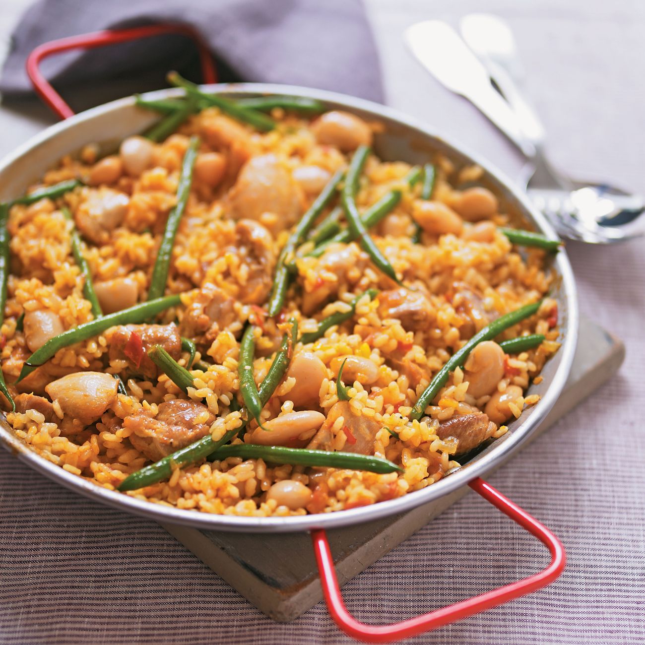 Chicken & Two-bean Paella Recipe | Woolworths