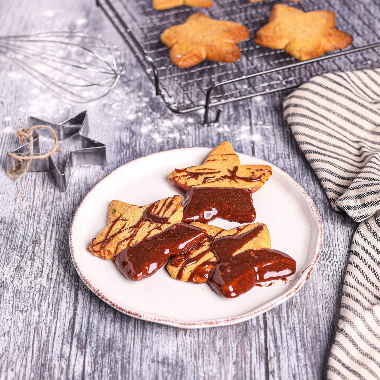 Dark Chocolate Gingerbread Cookies Recipe | Woolworths