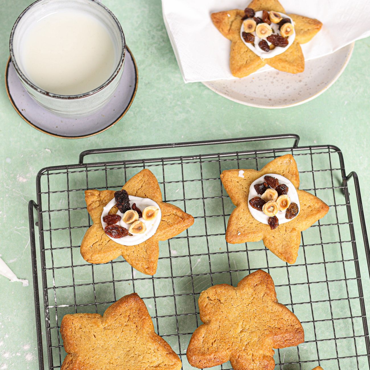 Raisin & Hazelnut Gingerbread Cookies Recipe | Woolworths