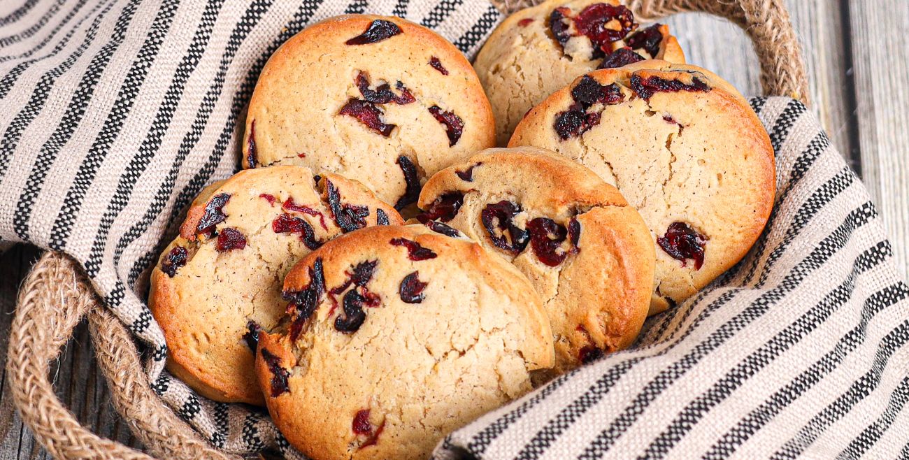 Cranberry Gingerbread Cookies Recipe | Woolworths