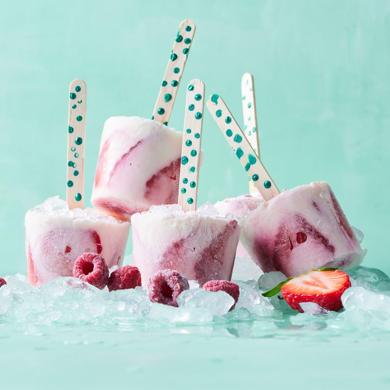 Strawberries & Cream Popsicles Recipe | Woolworths