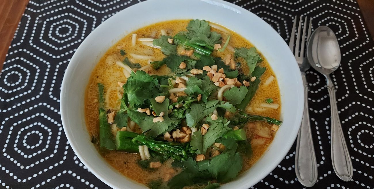 Satay Noodle Soup Recipe | Woolworths